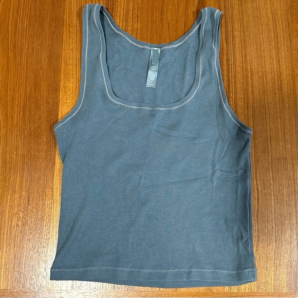 SKIMS | Tops | Skims Cotton Rib Tank Kyanite Xl | Poshmark